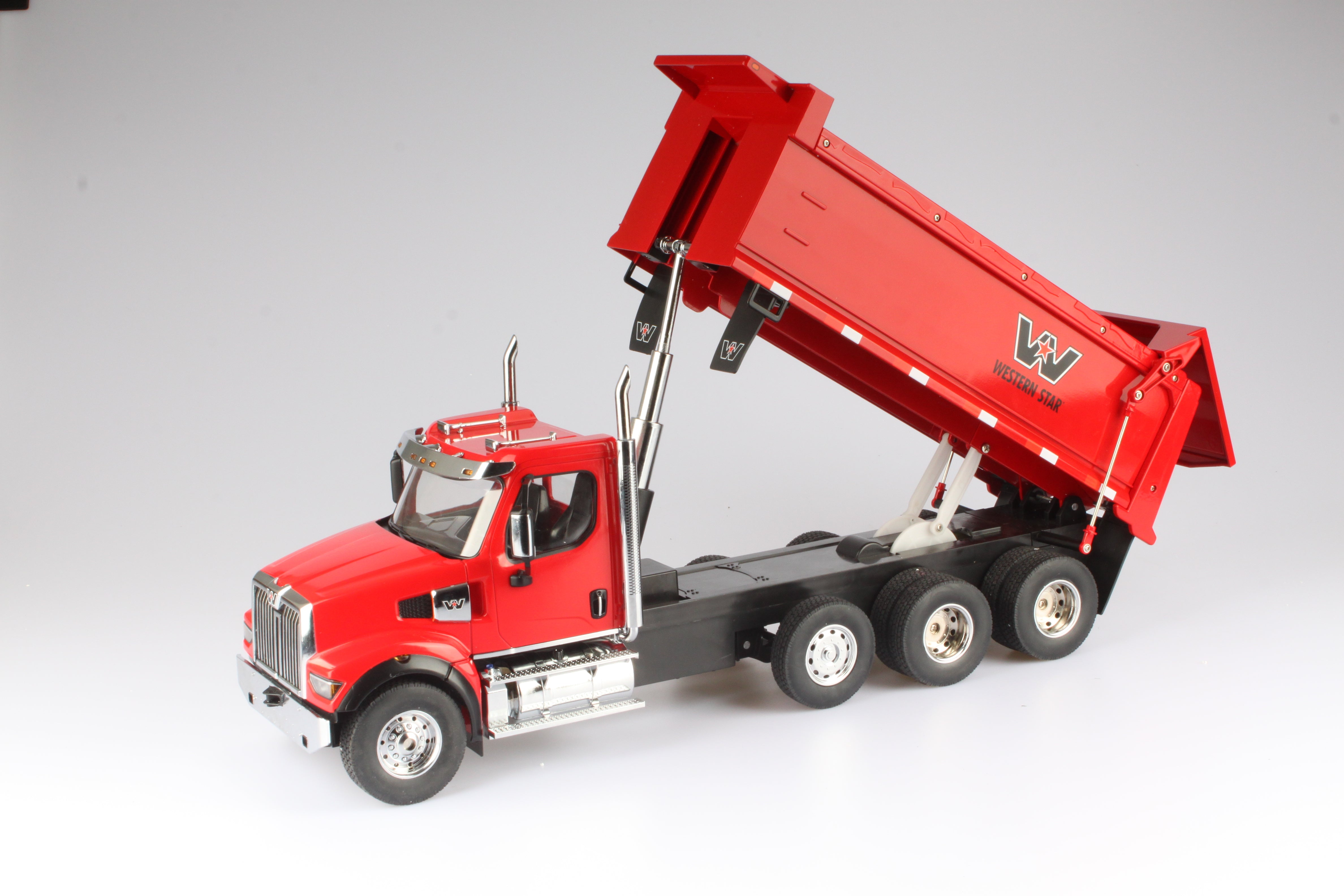 1:16 RC Western Star 49X SFFA Dump Truck, 27007 – Kids On Wheelz
